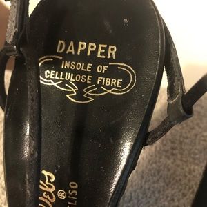DeLiso | Shoes | Vintage Deliso Debs Blk Patent Leather Heels Sz 7 ...